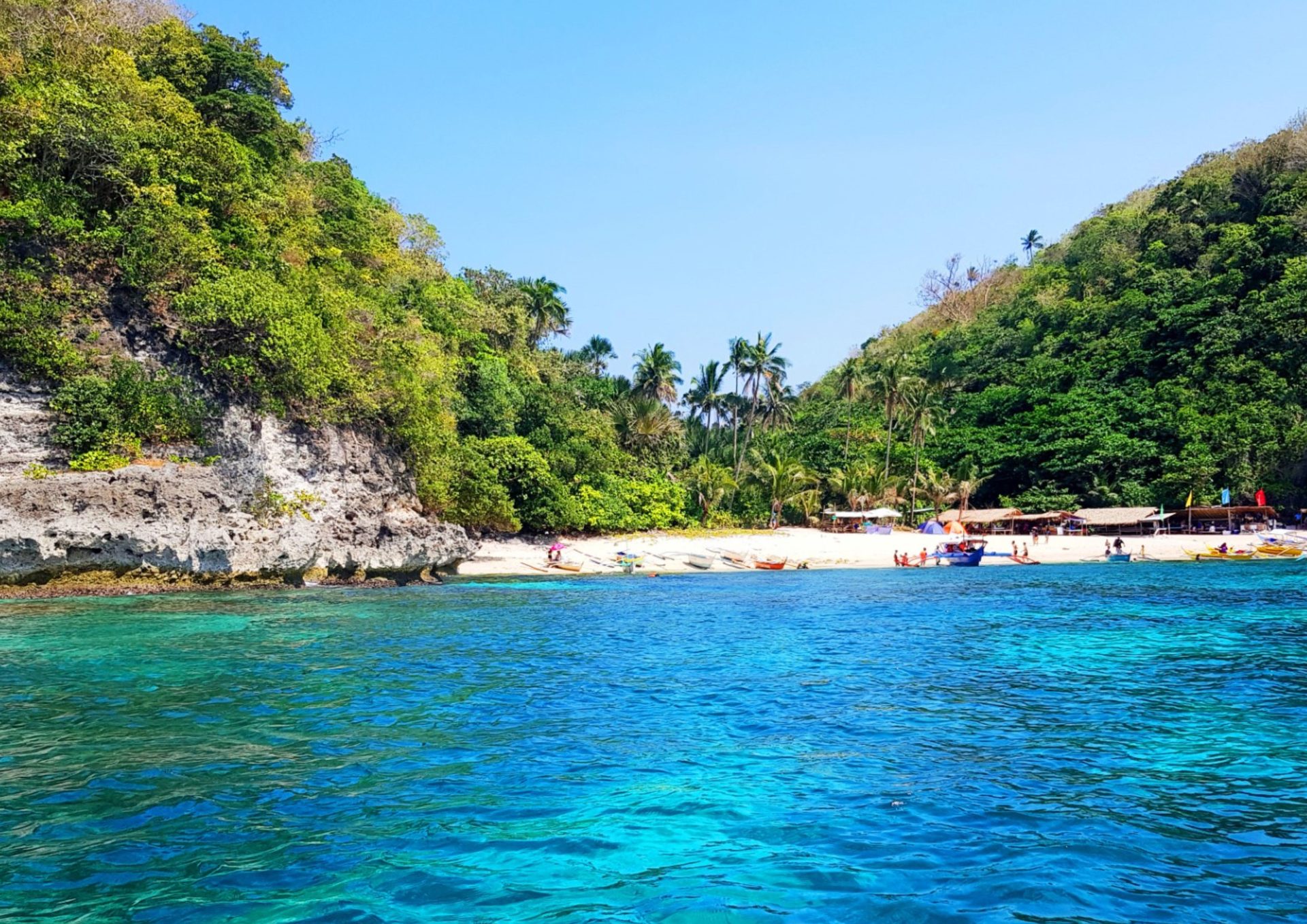 5 Things to Do in Puerto Galera Beach + Itinerary and Resorts ...
