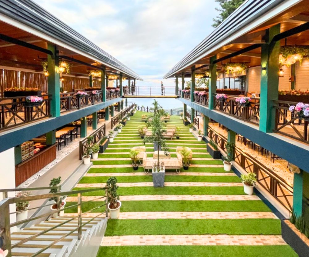 Scenic Eats: Tagaytay Restaurants with a view of Taal Volcano ...