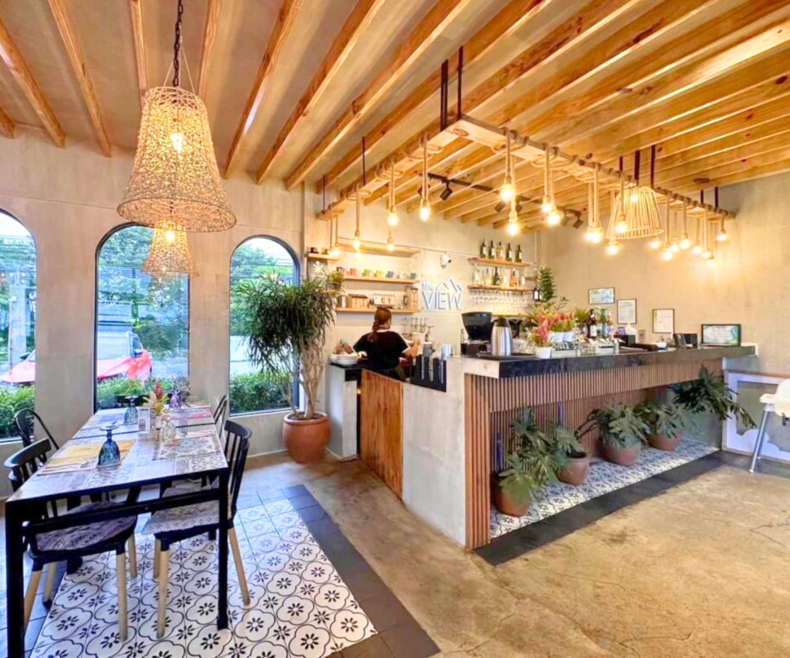 Scenic Eats: Tagaytay Restaurants with a view of Taal Volcano ...